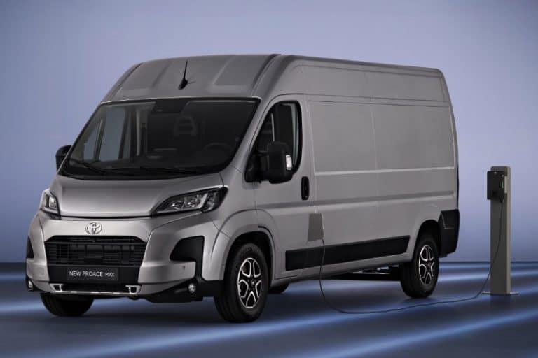 Toyota Proace Max, le grand fourgon arrive enfin chez Toyota ...